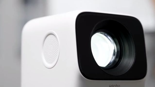 迷你投影仪连接手机电脑,无论在家、学校、出差,想看就看。