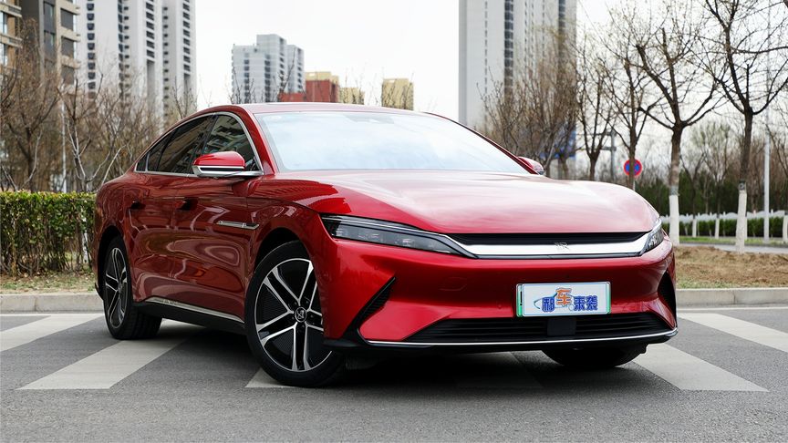 新车售价22.98万起,全系优惠6000元,比亚迪汉EV选啥配置划算?