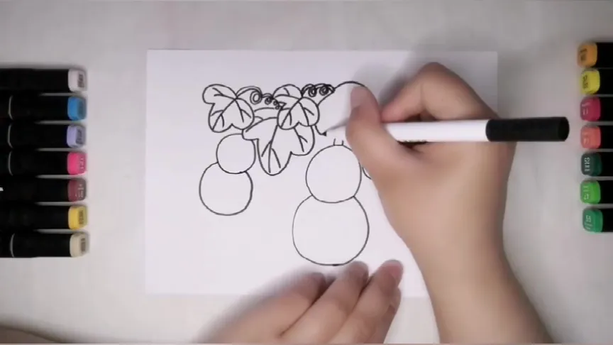 一分钟就能学会的葫芦简笔画,非常简单实用,适合教小朋友学画哦