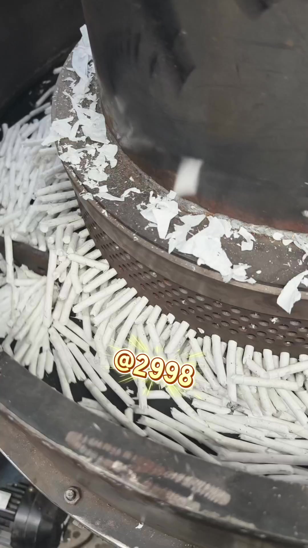 立式环模锂电池塑料薄膜制粒机 环模造粒机 树叶制作燃料颗粒机 锂...