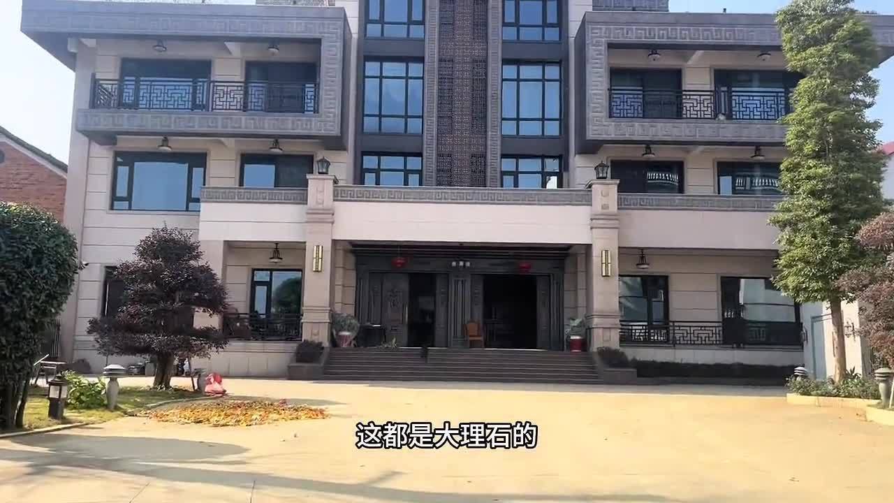 这套房子外观设计的有点意思,室内装修更是让人惊叹不已