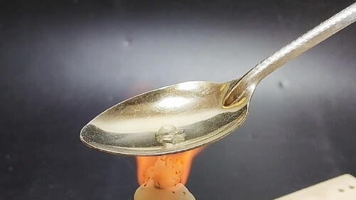 跳舞的水滴科学小实验小制作