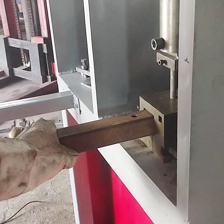 液压冲孔机铁管冲孔机鑫辉科方管冲孔下料机