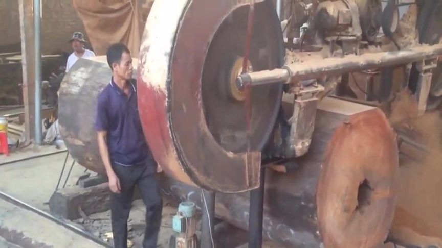 高端的木材的切割机,加工出标准木板