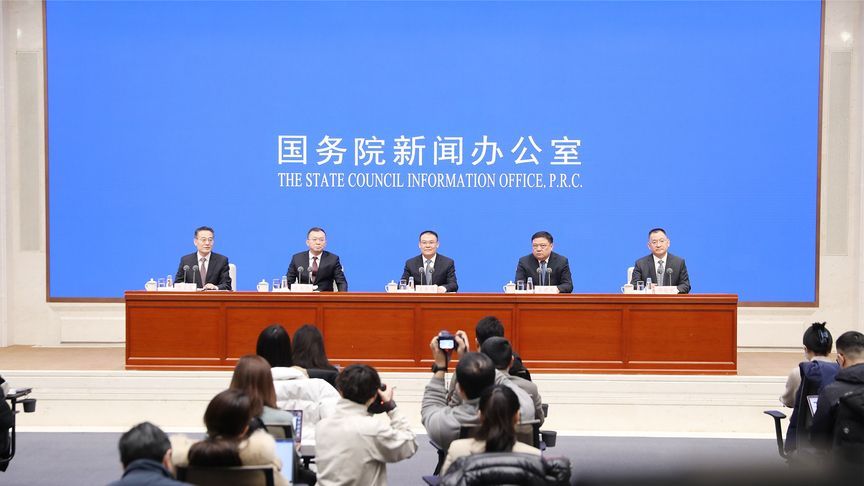 今年将用好相关国债资金 继续安排一定规模的地方政府专项债券