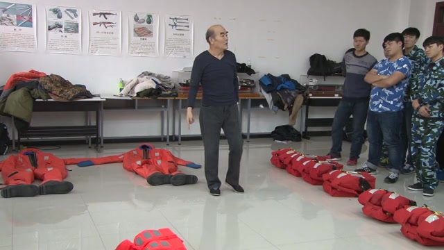 船员跳水动作讲解及演练