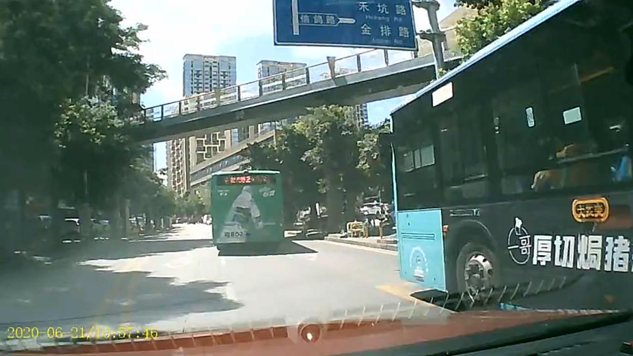 20200621荣华路转罗岗路交通违规视频