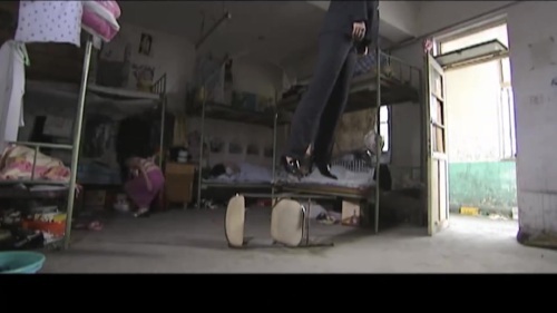 广场项目模型背后:女总的决策引发县长的尴尬孤立局面,内幕竟是这样的!