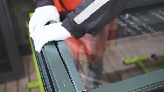 智慧家居门窗控制终端之悬挂外开扇走线和玻璃安装固定#系统门窗