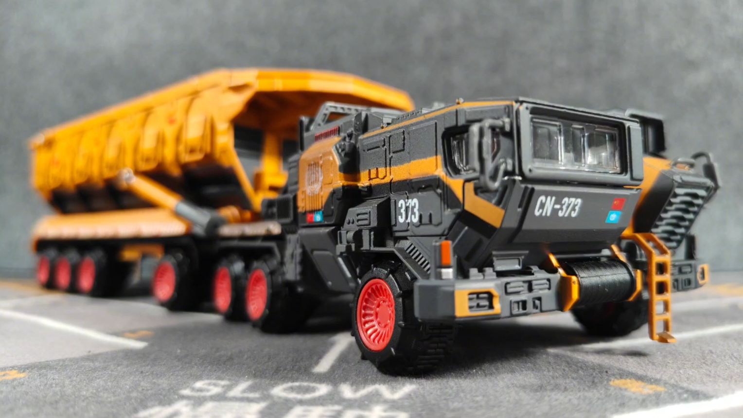 凯迪威 1/144 合金车模 流浪地球 CN 373 斗式运载车