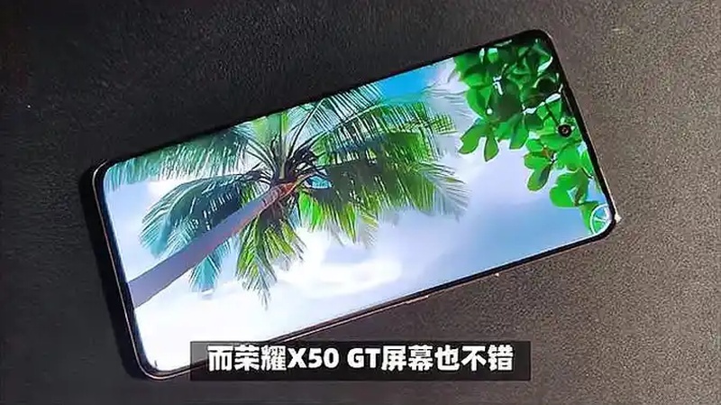 荣耀X50 GT vs 荣耀100:选谁更香