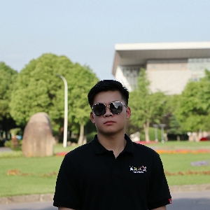 张一嘿 
