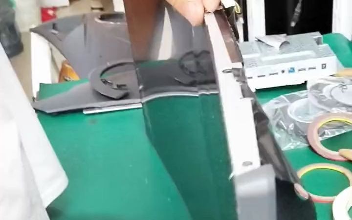 嘉善小马电脑维修-rog 华硕ROG败家之眼XG32V 显示器屏碎换屏 XG...