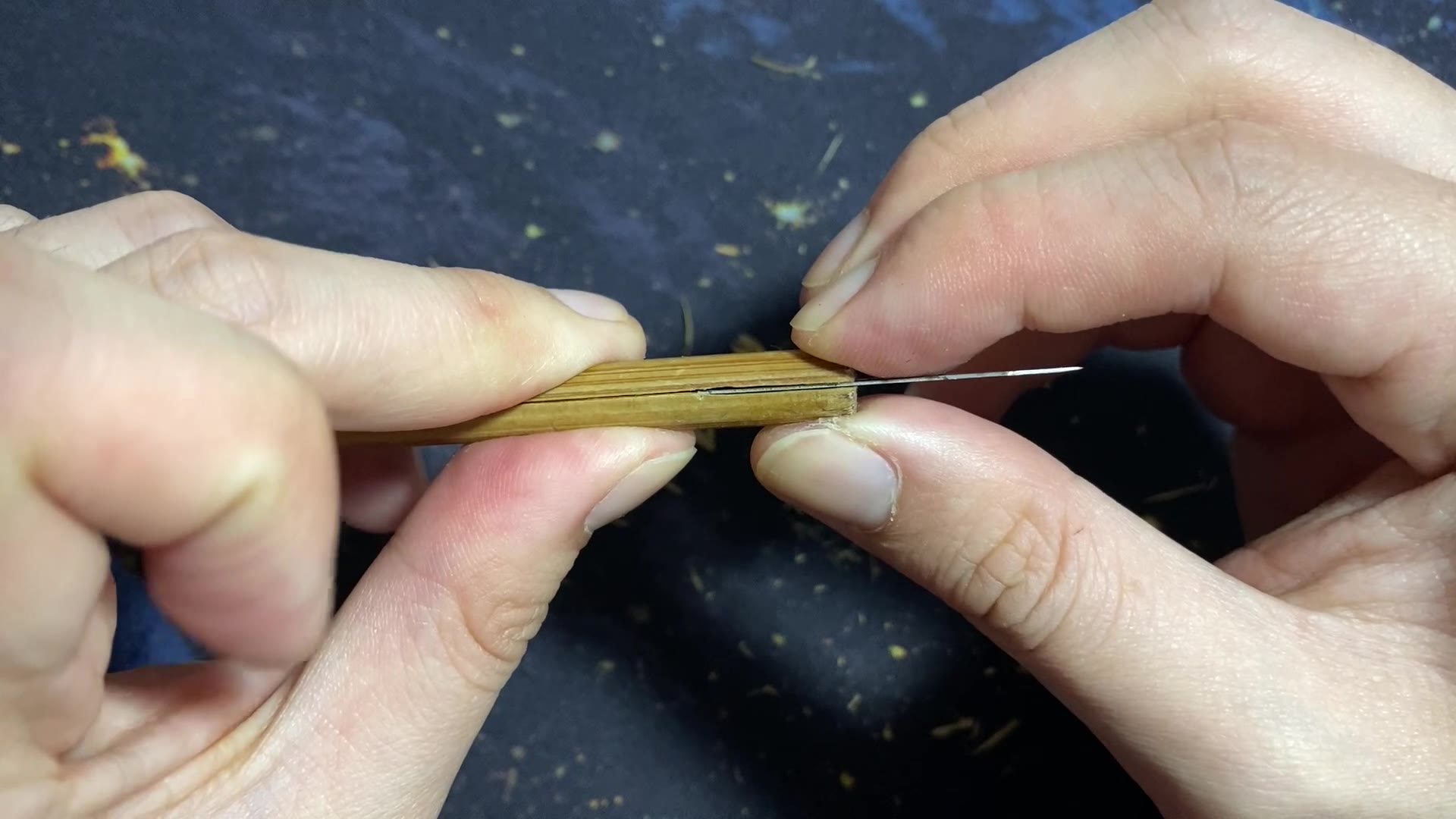 穷人,如何用手术刀片做一把拆快递的小刀?502沾手太虐心了…