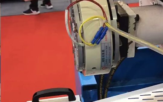 磁粉制动器刹车器在切管机上应用