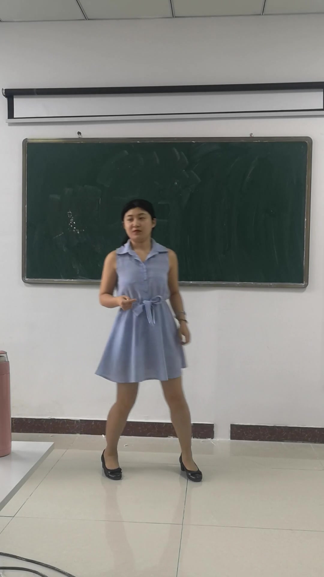 部编本小学语文4下《母鸡》无生试讲