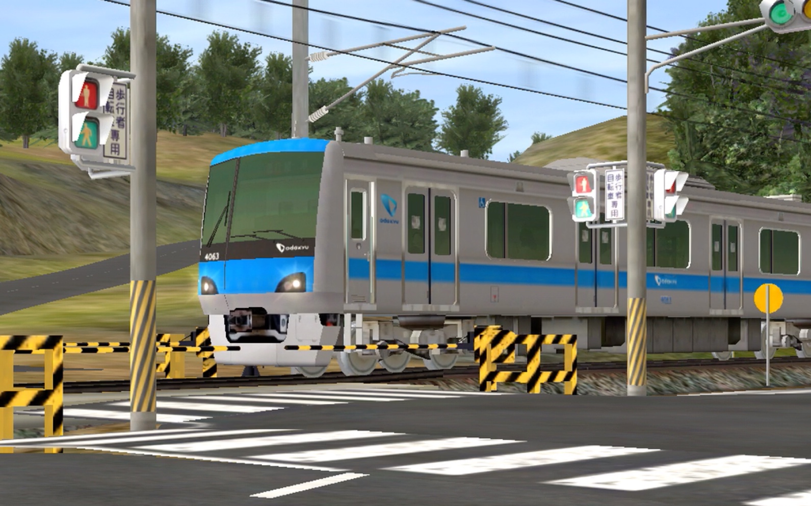 【TRS】小田急列车慢速通过踏切_模拟火车_游戏实况