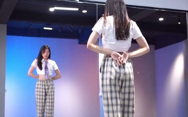 【舞蹈教程】我猜你穿小裙子跳这支舞会很甜 热爱105度的你