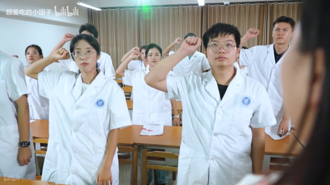 《扬青春之帆,怀济世之情——树责任意识担医学生使命》第五幕:责任...