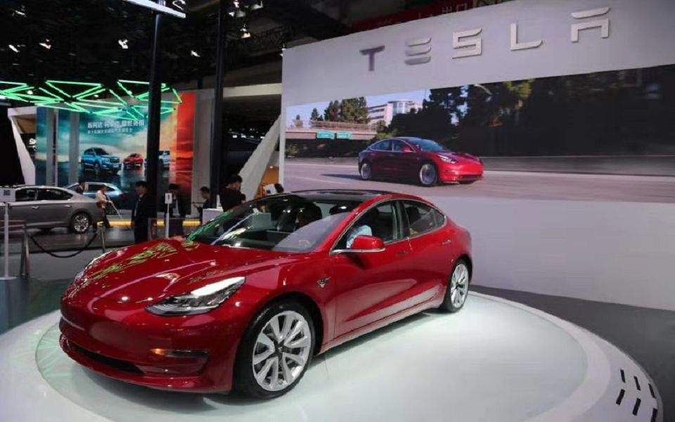 国产特斯拉Model 3价格不到30万,连宝马奔驰奥迪都怕了?