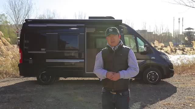这款进口B型房车你看过吗?配置不用升级拎包住,布局舒适有5床位