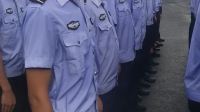 欢送73名学警到深圳警犬基地就业,学校党支部副书记,常务副校长陈超...
