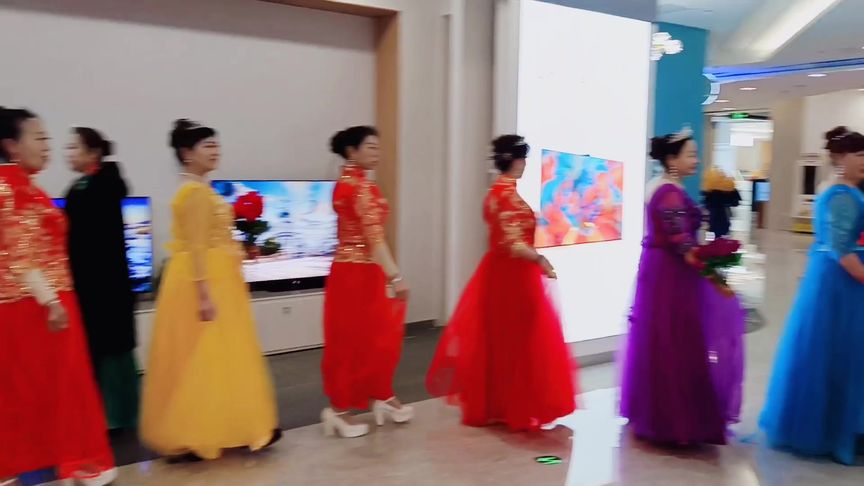 #中视频伙伴计划 #走秀风采 #演出现场视频