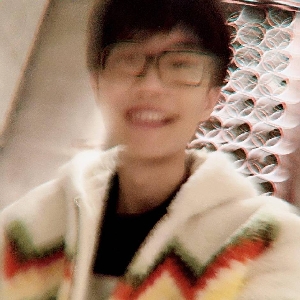 丨路人戊 