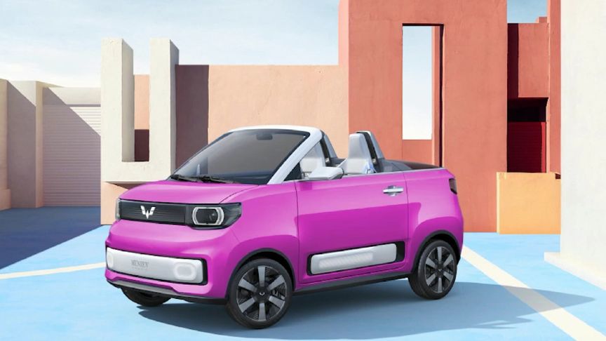 五菱宏光敞篷版,双门双座,自动折叠软顶,双联大屏很高级。