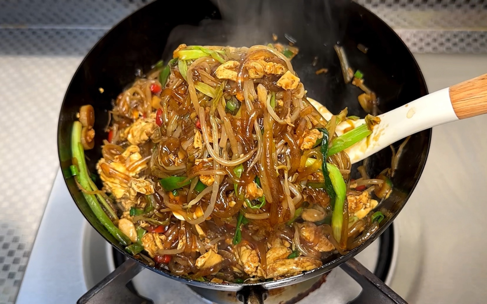 下班2分钟就能搞定的晚饭(炒合菜)