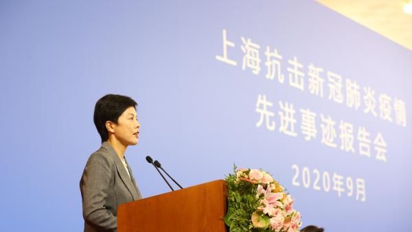 上海浦南医院护理部主任李晓静:顺着护目镜上汗水缝隙看血管