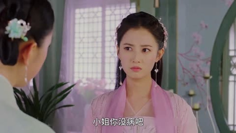 两个女孩长得一模一样,而命运却天差地别