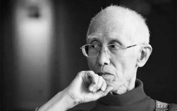 《乡愁四韵》朗诵