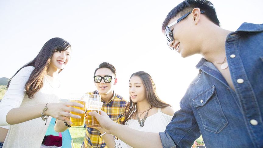 数据统计:连续4年国内啤酒市场下滑,是因为年轻人不喝低端啤酒