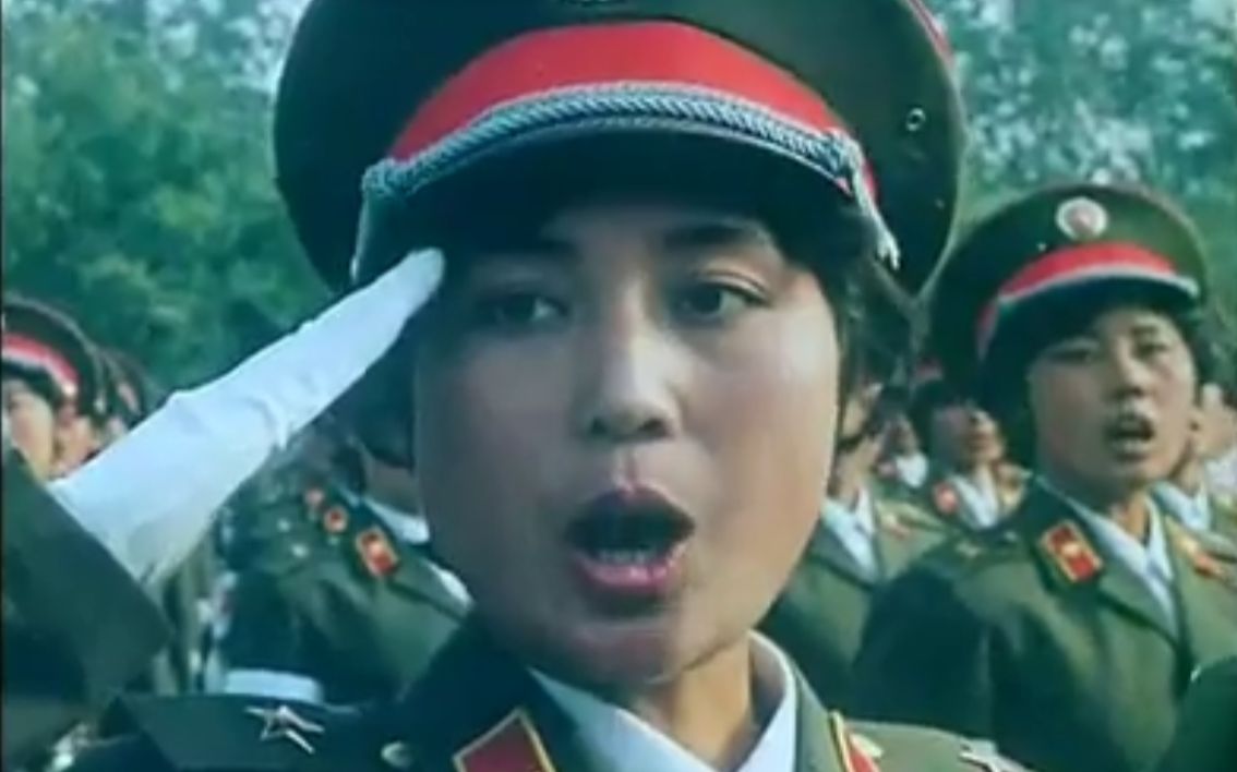 彩色珍贵视频:1984年国庆大阅兵,震撼!(4)