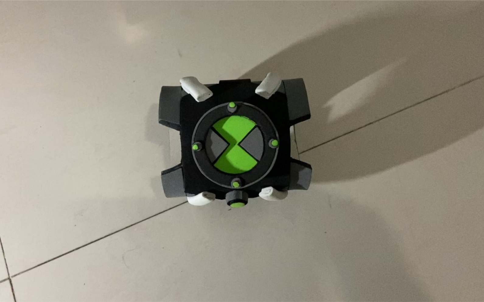 玩家自制 超还原 少年骇客Ben10 变身手表 omnitrix up主爽了