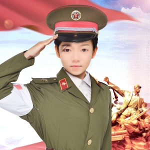 杨甯杰 