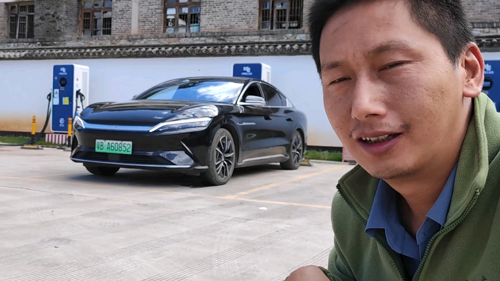 直流快充是如何连接上充电桩开始充电的?