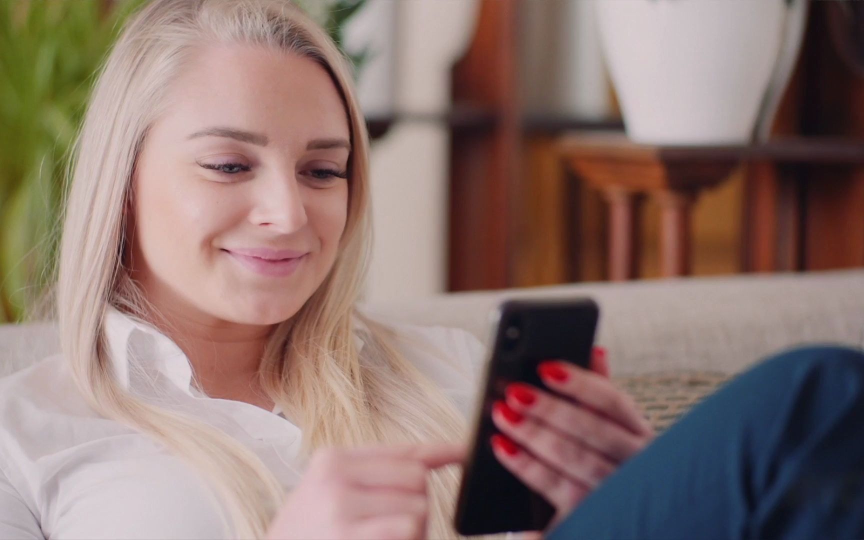 FCPX插件-面部脸部跟踪美白平滑化妆效果专业工具 Face Tracker