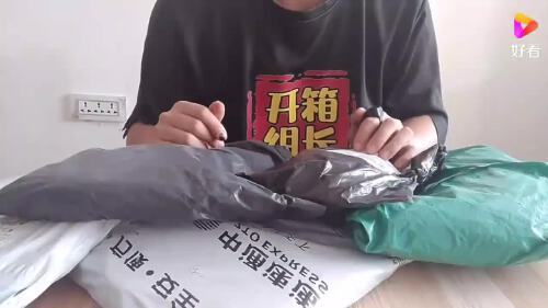 拼多多奇葩拖鞋大赏!最后一款直接吓退,打死不敢穿上街!