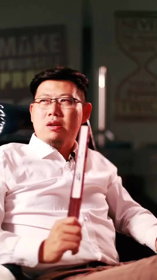 用什么相机拍视频呢大叔有几个小推荐单反无反都有视频强机
