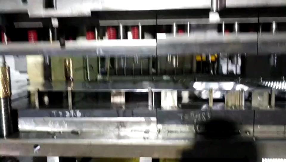 连续模拉伸方盒冲压自动化,薄板拉伸连续模投入少,回报率高,操作简单...