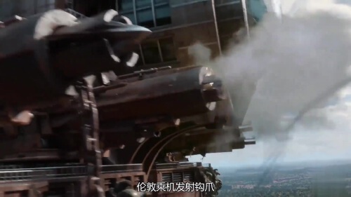 在未来世界,城堡也会移动,由富人建造的城堡无情吞噬穷人的城堡