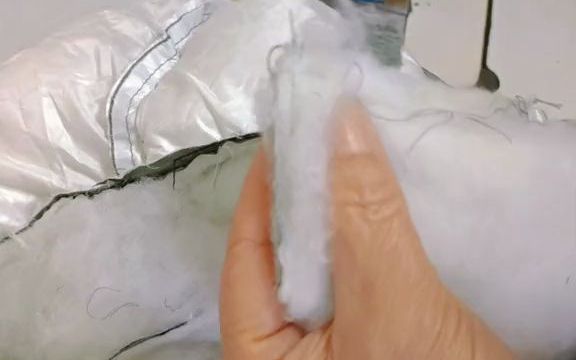 【剪裁制作】羽绒服帽子不喜欢了,改成一件站领,教你一招是这样改...