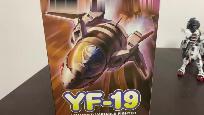 长谷川超时空要塞YF 19蛋机Q版拼装模型太空堡垒