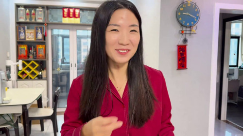 老高解锁新身份被当选学校家委会副主任,并代表家长上台讲话