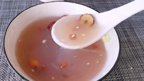 藕粉的惊人功效,吃对了年轻十岁不是梦!