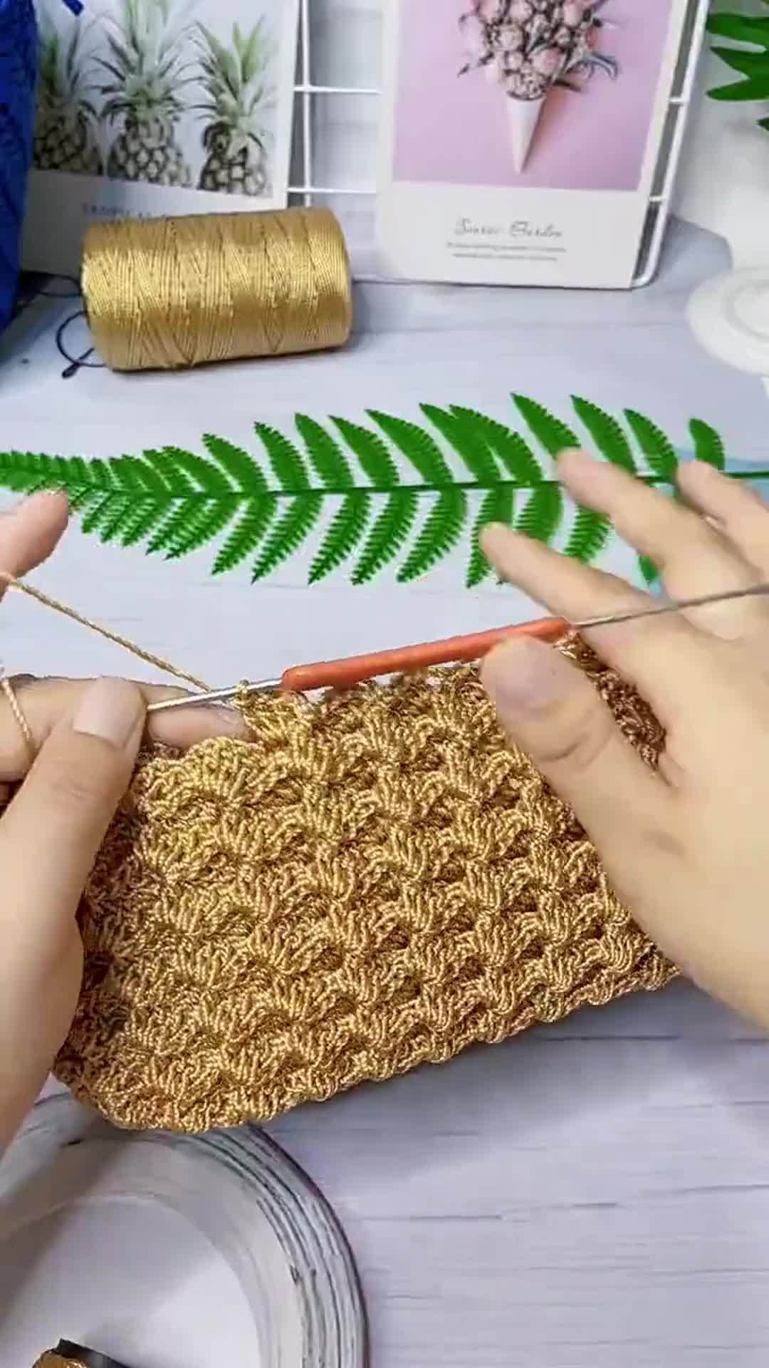 上热门!爱生活,用钩针DIY手工包包开启编织之旅