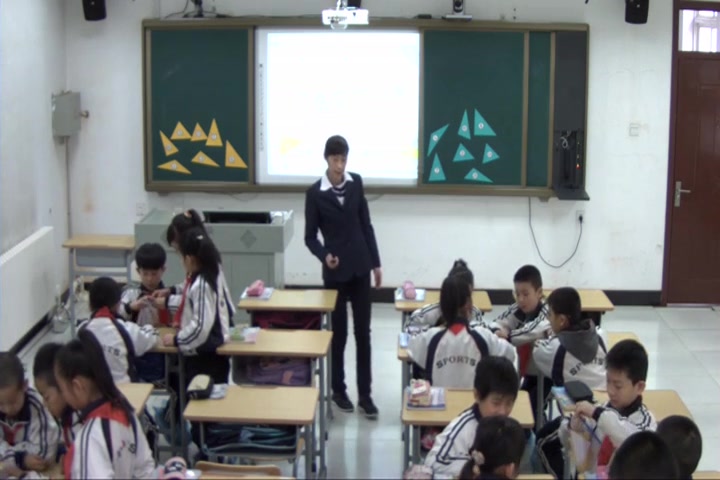 【获奖】小学数学公开课《三角形分类》-陈老师优质课公开课教学视频