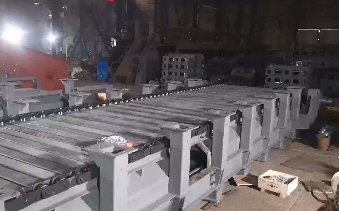 GBP2000×25米地表给料机车间制作视频